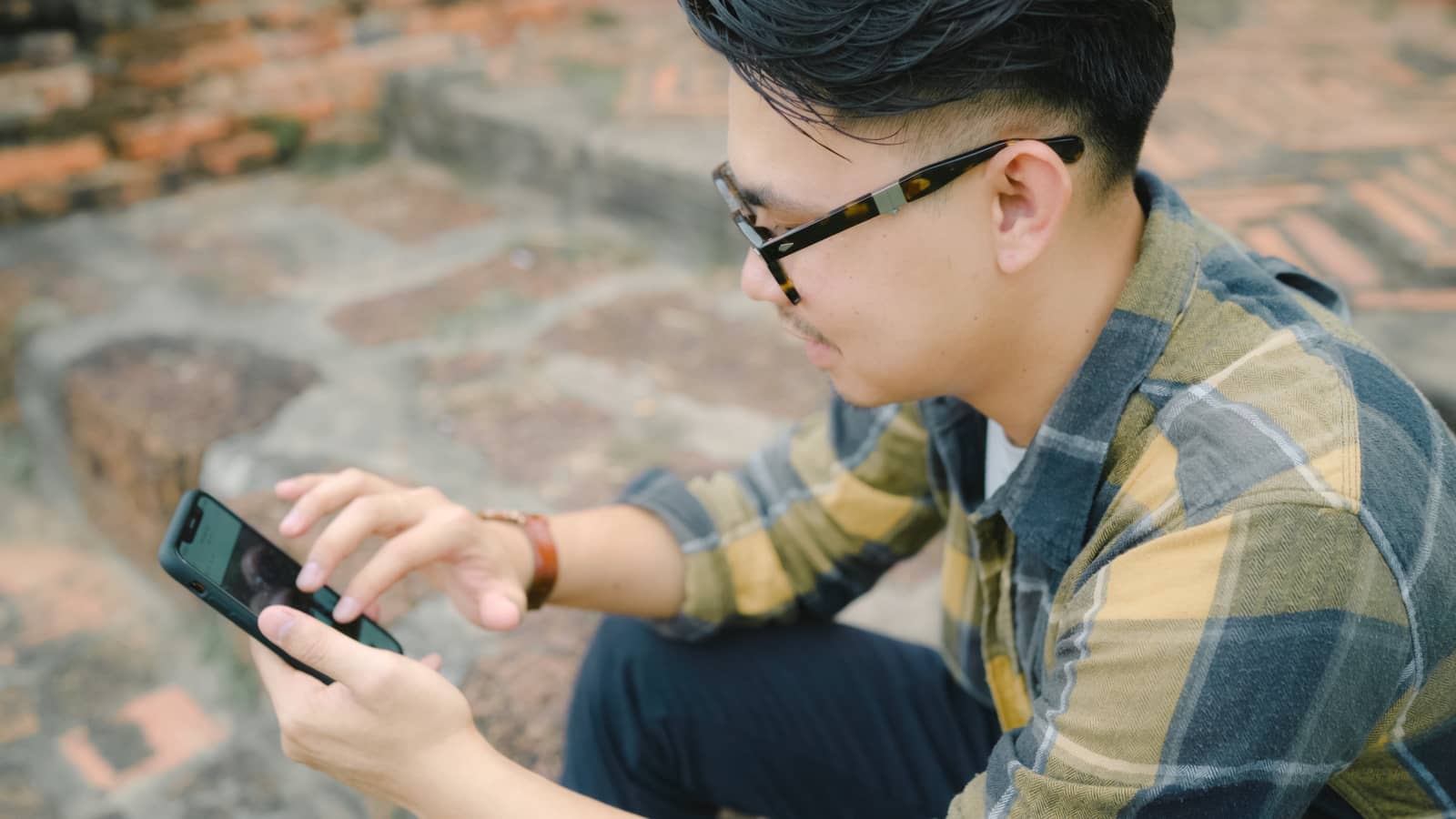 Here’s how to make Instagram private | Stim Social